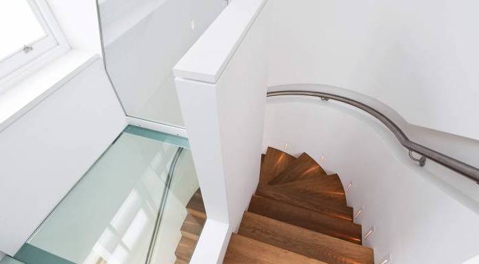 Comment bien éclairer un souplex ? - La Maison Des Travaux