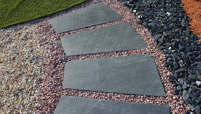 Allée de jardin : quels matériaux choisir ? - La Maison Des Travaux