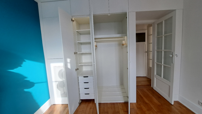 Un dressing sur mesure dans un appartement à Asnières - La Maison Des ...