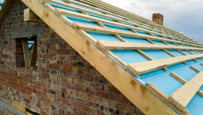 La méthode du sarking en isolation extérieure de toiture à Lille (59 ...